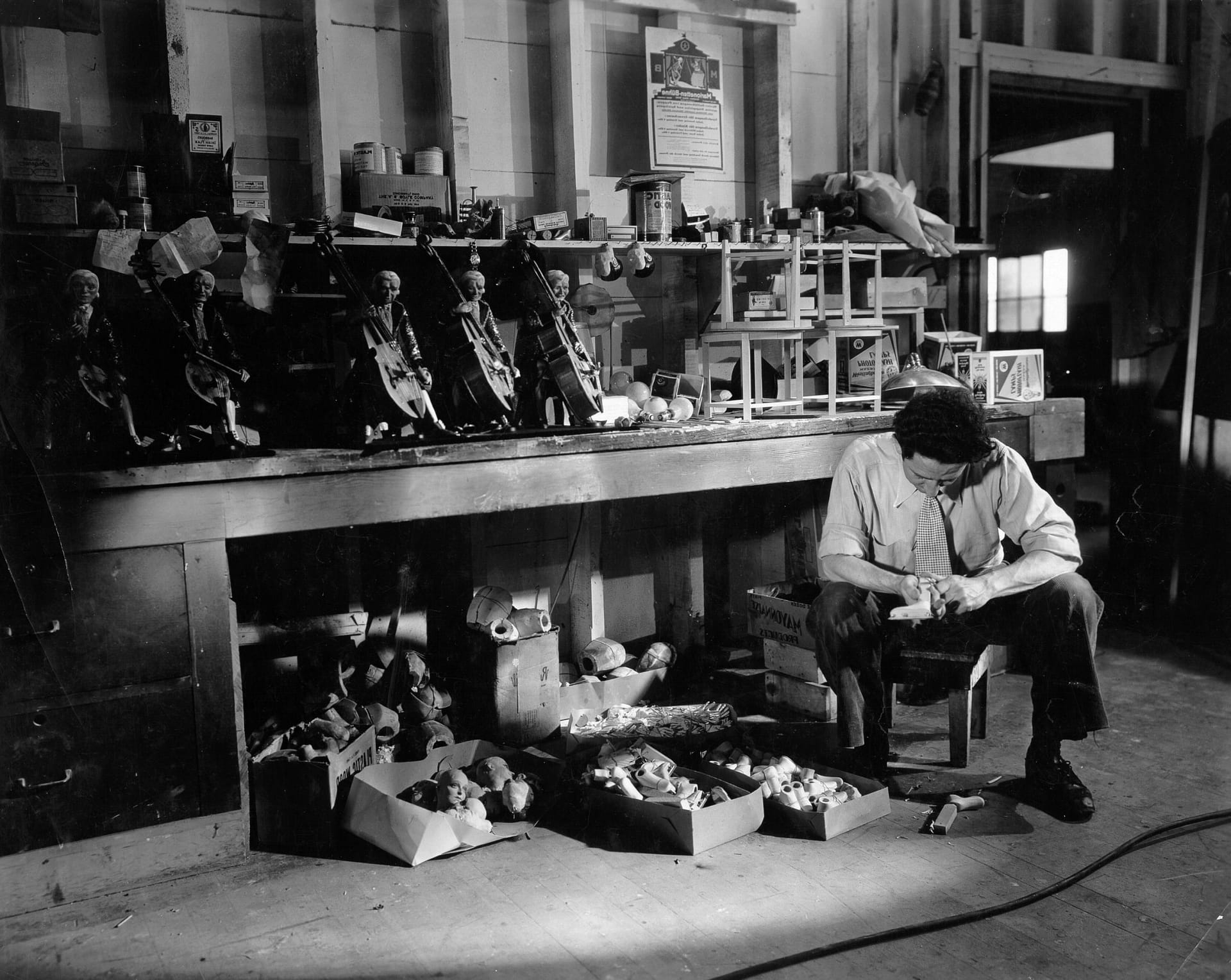 Section 2 - The Yale Puppeteers & The Turnabout Theatre